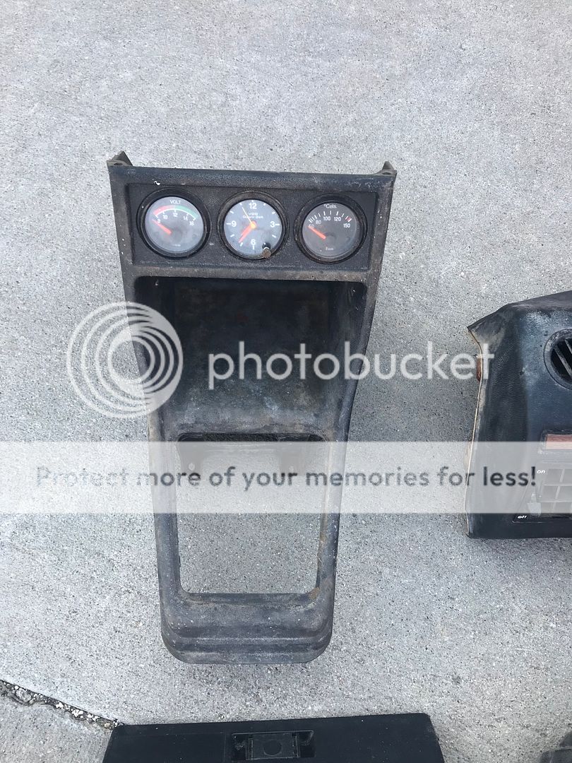 1980 VW Rabbit sportruck interior - black | VW Vortex - Volkswagen Forum