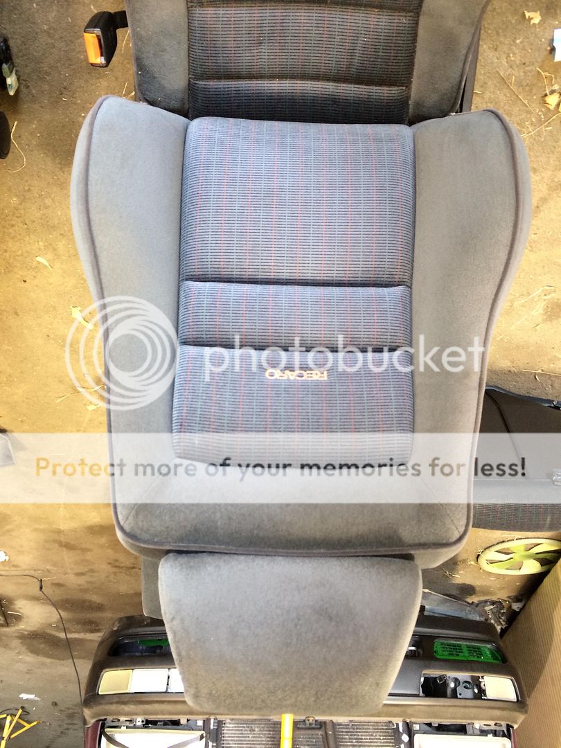 Grey Recaro seats from 92 GTI 16v - complete set | VW Vortex ...