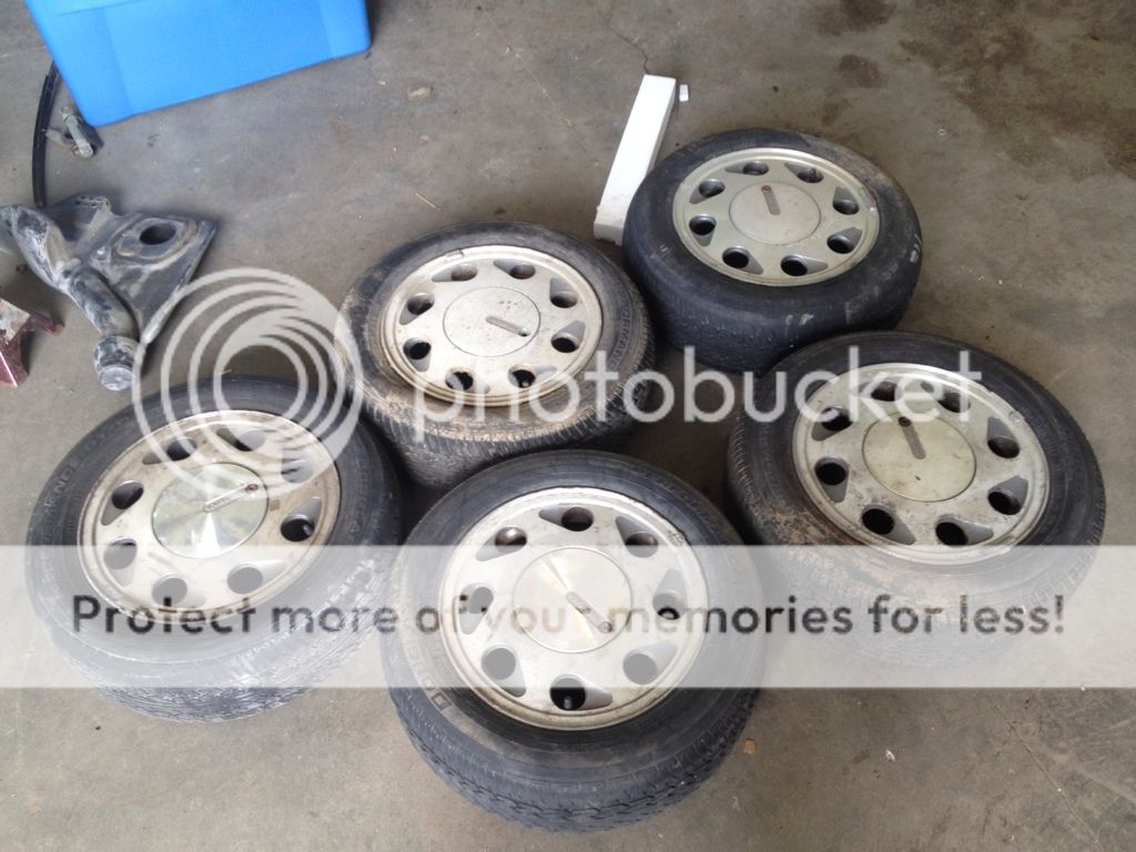 mk1 rabbit GTi snowflakes rims - and 14" Tear drops with caps | VW ...