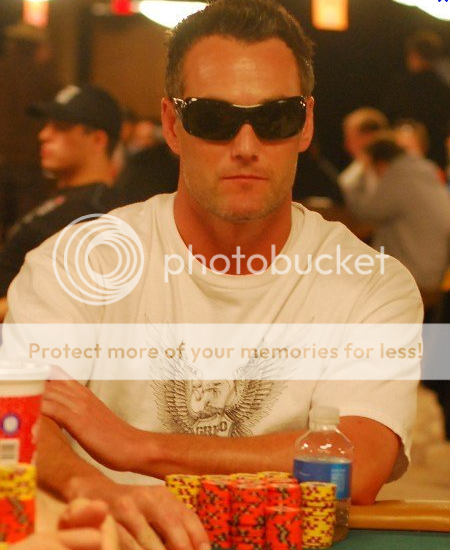 WSOP Main Event: DFBC Finalist Jamie Robbins in 7th with 25 Remaining
